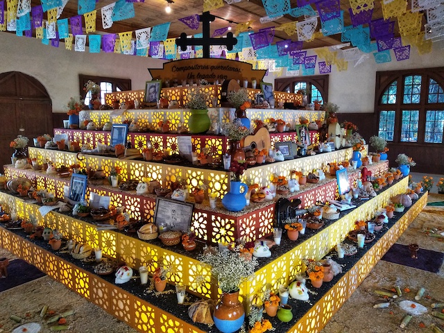 Los elementos del altar de muertos | Punto Bajío